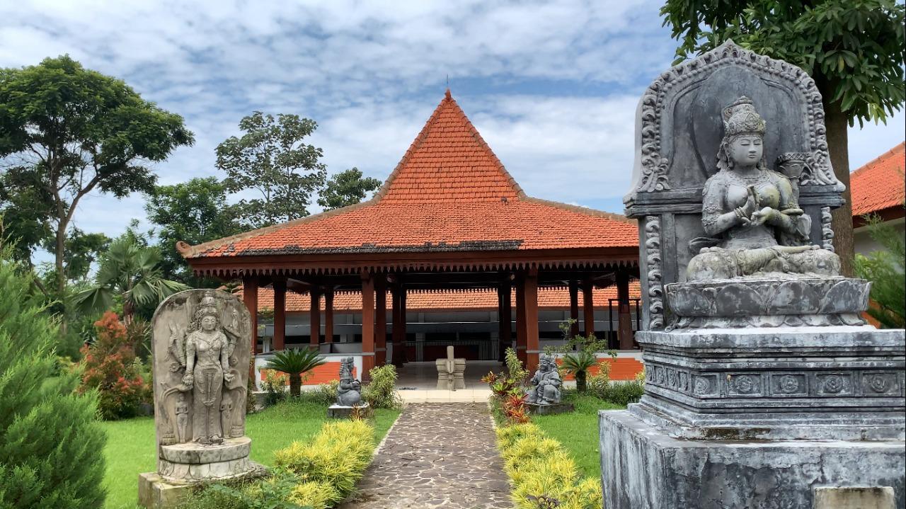 Ragam Koleksi Museum Singhasari - Semilir