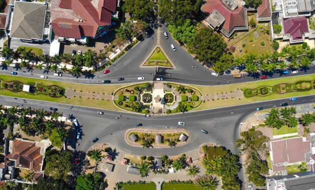Sekilas Info Jalan Ijen Kota Malang - Semilir