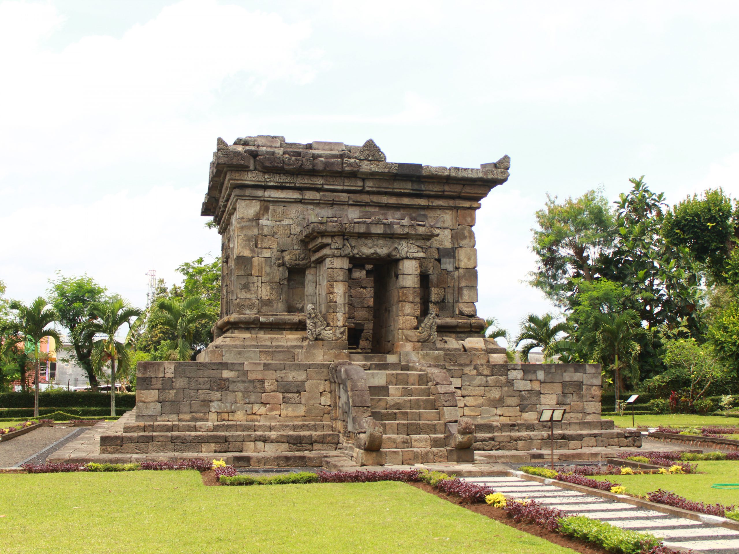 Kalamakara di Candi Badut - Semilir